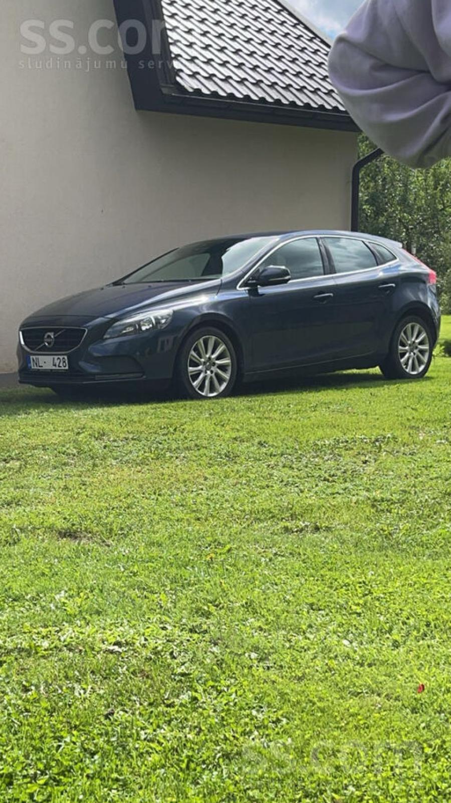 Zils Volvo V40 2013 Rīga, ar dzinēja tilpumu 1.60 L un nobraukumu 361 tūkst. km par 5650 €, foto 19 vietnē AUTOMOTO.COM.LV