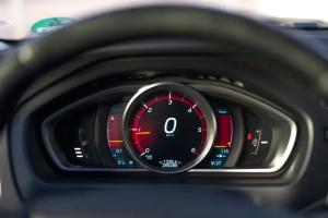 Zils Volvo V40 2013 Liepāja, ar dzinēja tilpumu 1.60 L un nobraukumu 269 tūkst. km par 8050 €, foto 14 vietnē AUTOMOTO.COM.LV