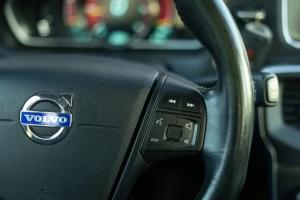 Zils Volvo V40 2013 Liepāja, ar dzinēja tilpumu 1.60 L un nobraukumu 269 tūkst. km par 8050 €, foto 17 vietnē AUTOMOTO.COM.LV
