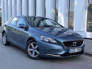 Zils Volvo V40 2013 Viļņa, ar dzinēja tilpumu 1.60 L un nobraukumu 116 tūkst. km par 6000 €, foto  vietnē AUTOMOTO.COM.LV