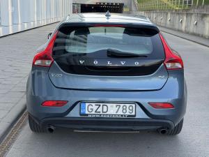 Blue Volvo V40 2013 in Vilnius, with an engine capacity of 1.60 L and mileage of 116 thousand km for 6000 €, photo 4 on AUTOMOTO.COM.LV