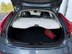 Blue Volvo V40 2013 in Vilnius, with an engine capacity of 1.60 L and mileage of 116 thousand km for 6000 €, photo 20 on AUTOMOTO.COM.LV