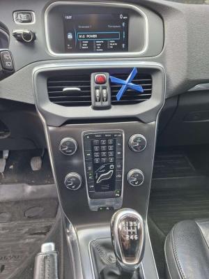 Blue Volvo V40 2013 in Kaunas, with an engine capacity of 1.56 L and mileage of 325 thousand km for 4300 €, photo 8 on AUTOMOTO.COM.LV