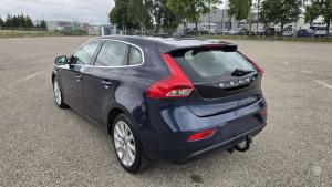 Blue Volvo V40 2013 in Marijampole, with an engine capacity of 1.56 L and mileage of 262 thousand km for 4850 €, photo 6 on AUTOMOTO.COM.LV