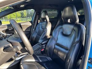 Zils Volvo V40 2013 Tallina, ar dzinēja tilpumu 1.60 L un nobraukumu 289 tūkst. km par 7600 €, foto 8 vietnē AUTOMOTO.COM.LV