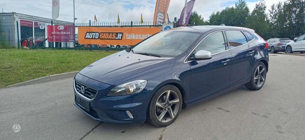 Zils Volvo V40 2013 Kauņa, ar dzinēja tilpumu 1.56 L un nobraukumu 249 tūkst. km par 5250 €, foto 2 vietnē AUTOMOTO.COM.LV