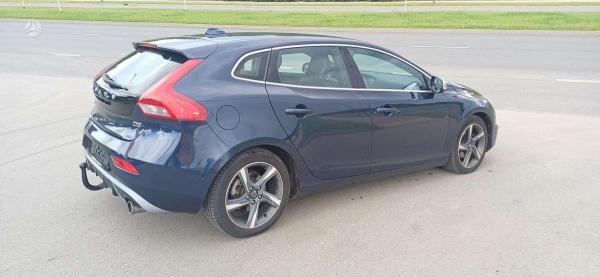 Zils Volvo V40 2013 Kauņa, ar dzinēja tilpumu 1.56 L un nobraukumu 249 tūkst. km par 5250 €, foto 4 vietnē AUTOMOTO.COM.LV