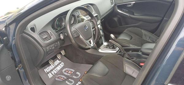 Zils Volvo V40 2013 Kauņa, ar dzinēja tilpumu 1.56 L un nobraukumu 249 tūkst. km par 5250 €, foto 8 vietnē AUTOMOTO.COM.LV
