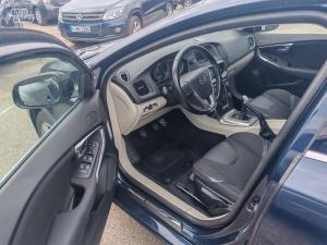 Blue Volvo V40 2013 in Kaunas, with an engine capacity of 1.60 L and mileage of 292 thousand km for 5399 €, photo 8 on AUTOMOTO.COM.LV