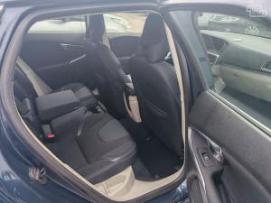 Blue Volvo V40 2013 in Kaunas, with an engine capacity of 1.60 L and mileage of 292 thousand km for 5399 €, photo 10 on AUTOMOTO.COM.LV
