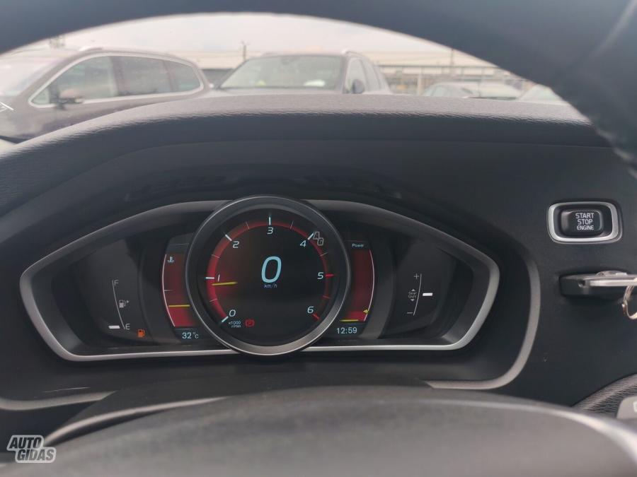 Blue Volvo V40 2013 in Kaunas, with an engine capacity of 1.60 L and mileage of 292 thousand km for 5399 €, photo 16 on AUTOMOTO.COM.LV