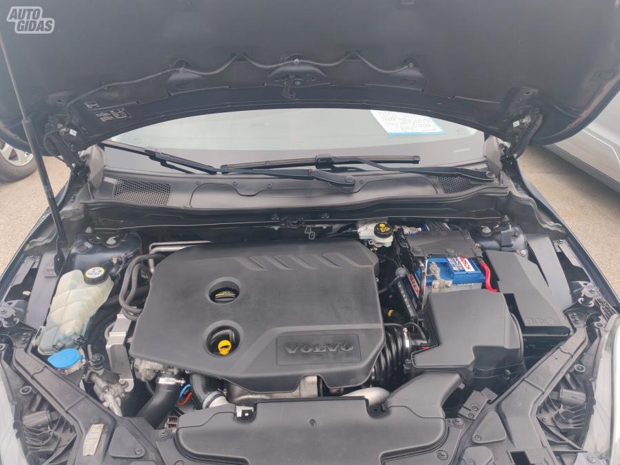 Blue Volvo V40 2013 in Kaunas, with an engine capacity of 1.60 L and mileage of 292 thousand km for 5399 €, photo 23 on AUTOMOTO.COM.LV