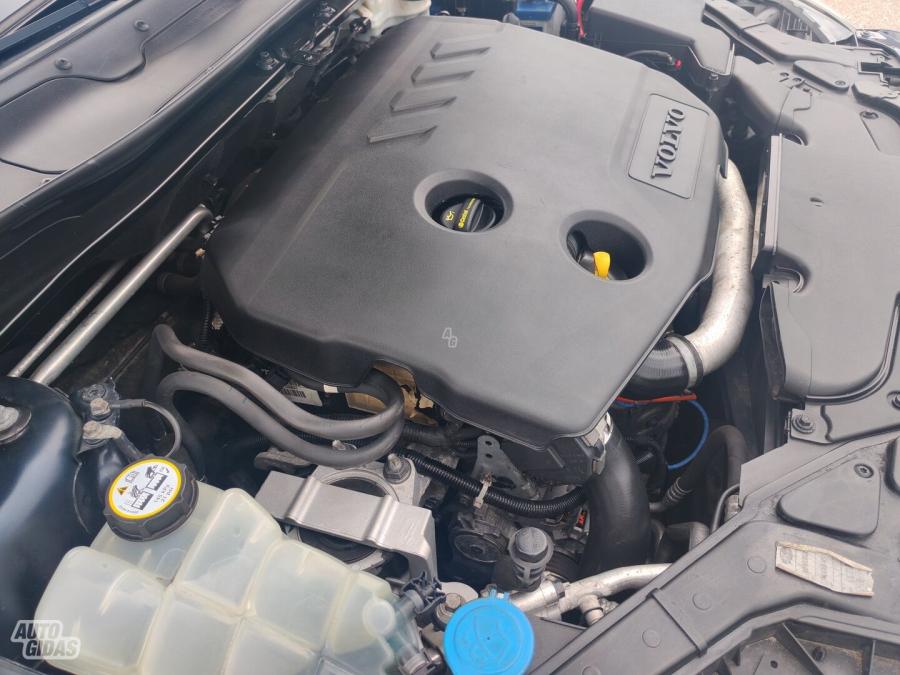 Blue Volvo V40 2013 in Kaunas, with an engine capacity of 1.60 L and mileage of 292 thousand km for 5399 €, photo 25 on AUTOMOTO.COM.LV