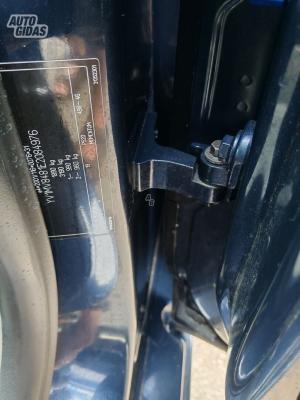 Blue Volvo V40 2013 in Kaunas, with an engine capacity of 1.60 L and mileage of 292 thousand km for 5399 €, photo 26 on AUTOMOTO.COM.LV