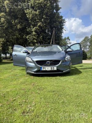 Blue Volvo V40 2013 in Kuldiga, with an engine capacity of 1.60 L and mileage of 288 thousand km for 6200 €, photo 6 on AUTOMOTO.COM.LV