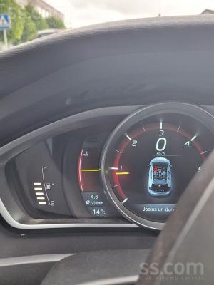 Blue Volvo V40 2013 in Kuldiga, with an engine capacity of 1.60 L and mileage of 288 thousand km for 6200 €, photo 7 on AUTOMOTO.COM.LV
