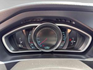 Zils Volvo V40 2013 Viļņa, ar dzinēja tilpumu 1.60 L un nobraukumu 279 tūkst. km par 4490 €, foto 12 vietnē AUTOMOTO.COM.LV