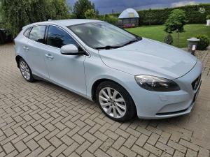 Blue Volvo V40 2013 in Kaunas, with an engine capacity of 1.56 L and mileage of 311 thousand km for 5999 €, photo  on AUTOMOTO.COM.LV