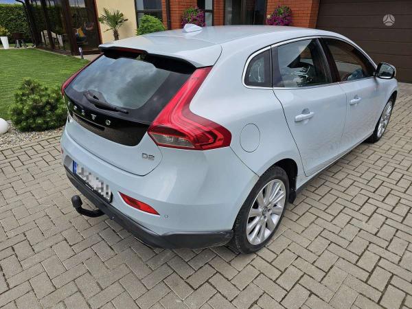 Zils Volvo V40 2013 Kauņa, ar dzinēja tilpumu 1.56 L un nobraukumu 311 tūkst. km par 5999 €, foto 6 vietnē AUTOMOTO.COM.LV