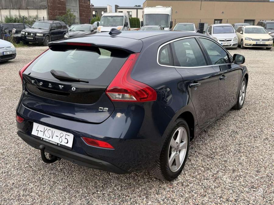 Zils Volvo V40 2013 Kauņa, ar dzinēja tilpumu 1.56 L un nobraukumu 220 tūkst. km par 4999 €, foto 4 vietnē AUTOMOTO.COM.LV