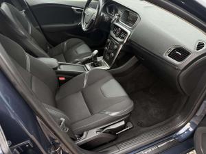 Zils Volvo V40 2013 Kauņa, ar dzinēja tilpumu 1.56 L un nobraukumu 220 tūkst. km par 4999 €, foto 10 vietnē AUTOMOTO.COM.LV
