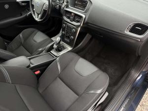 Zils Volvo V40 2013 Kauņa, ar dzinēja tilpumu 1.56 L un nobraukumu 220 tūkst. km par 4999 €, foto 16 vietnē AUTOMOTO.COM.LV
