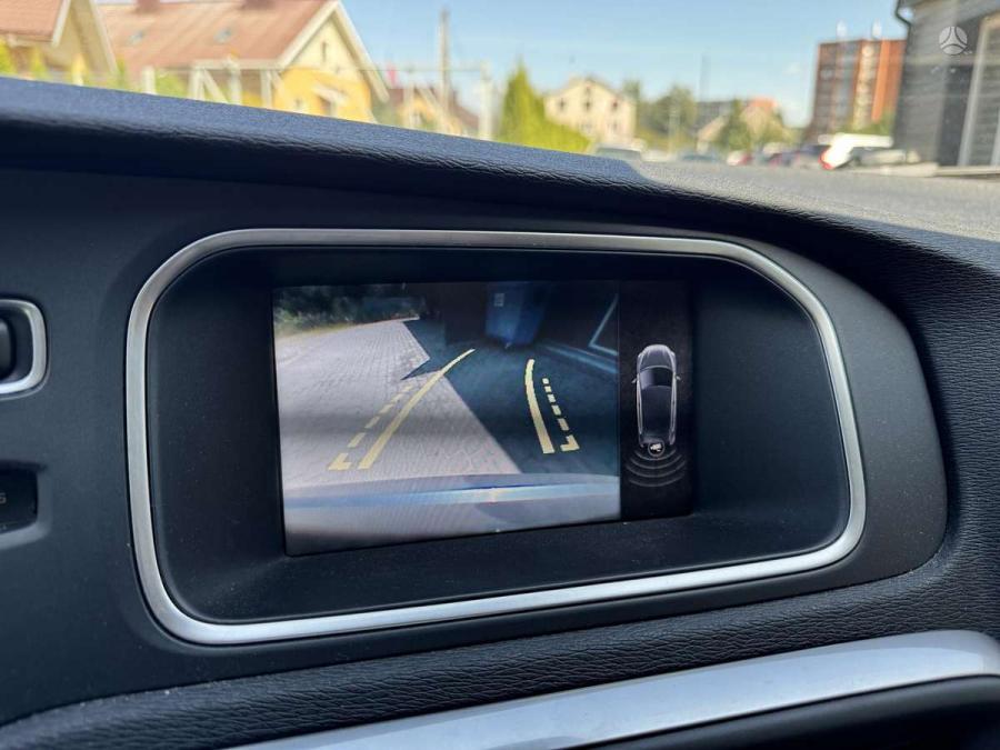 Blue Volvo V40 2013 in Alytus, with an engine capacity of 1.60 L and mileage of 273 thousand km for 5450 €, photo 16 on AUTOMOTO.COM.LV