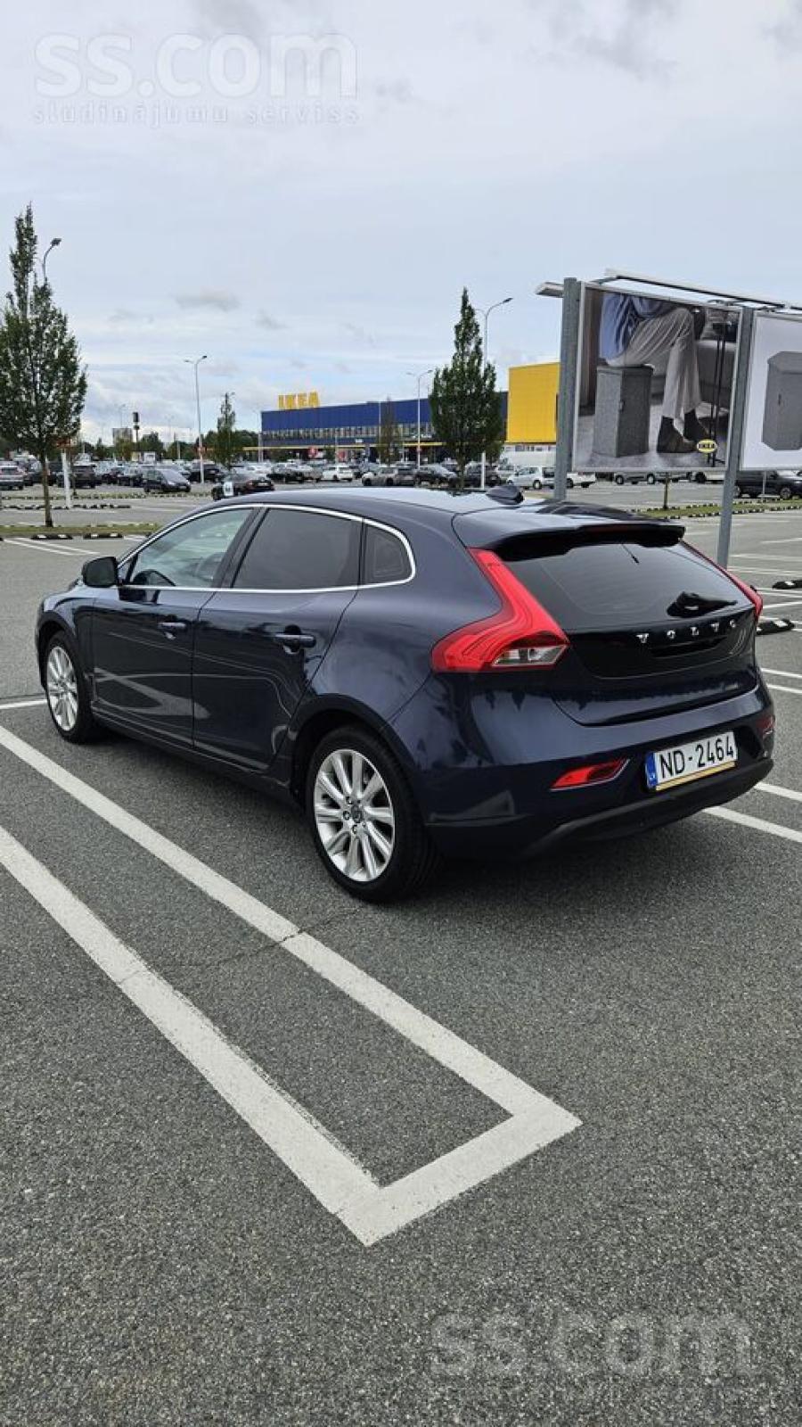 Blue Volvo V40 2013 in Riga, with an engine capacity of 1.60 L and mileage of 269 thousand km for 8500 €, photo 5 on AUTOMOTO.COM.LV