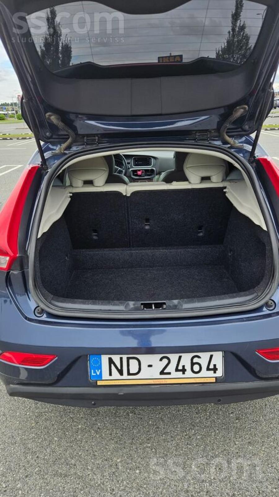 Blue Volvo V40 2013 in Riga, with an engine capacity of 1.60 L and mileage of 269 thousand km for 8500 €, photo 13 on AUTOMOTO.COM.LV