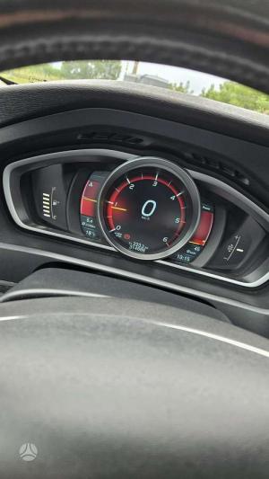 Zils Volvo V40 2013 Anykščiai, ar dzinēja tilpumu 1.56 L un nobraukumu 314 tūkst. km par 6700 €, foto 5 vietnē AUTOMOTO.COM.LV