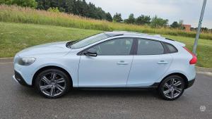 Zils Volvo V40 2013 Anykščiai, ar dzinēja tilpumu 1.56 L un nobraukumu 314 tūkst. km par 6700 €, foto 7 vietnē AUTOMOTO.COM.LV