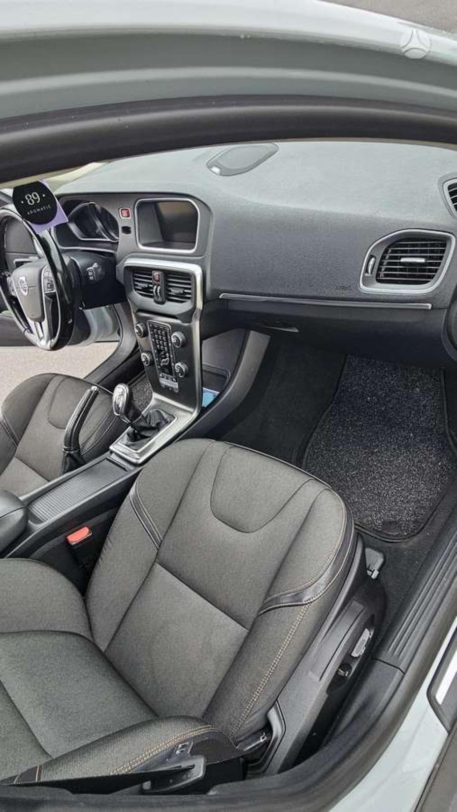 Zils Volvo V40 2013 Anykščiai, ar dzinēja tilpumu 1.56 L un nobraukumu 314 tūkst. km par 6700 €, foto 16 vietnē AUTOMOTO.COM.LV