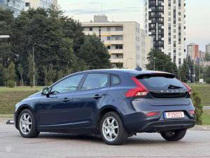 Blue Volvo V40 2013 in Vilnius, with an engine capacity of 1.56 L and mileage of 296 thousand km for 3900 €, photo 6 on AUTOMOTO.COM.LV