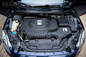 Blue Volvo V40 2013 in Ogre, with an engine capacity of 2.00 L and mileage of 335 thousand km for 5950 €, photo 11 on AUTOMOTO.COM.LV