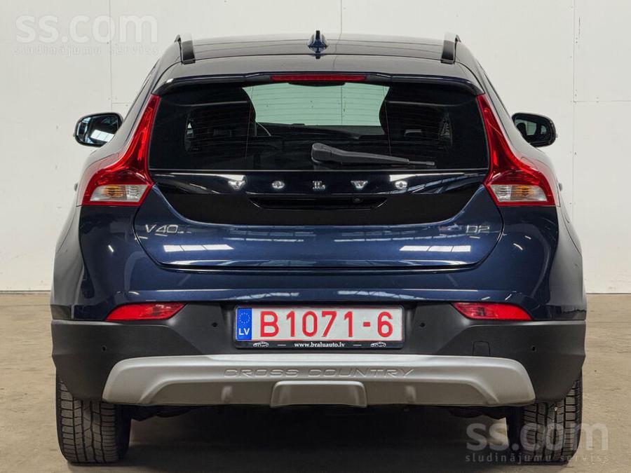 Zils Volvo V40 2013 Jūrmala, ar dzinēja tilpumu 1.60 L un nobraukumu 204 tūkst. km par 7950 €, foto 15 vietnē AUTOMOTO.COM.LV