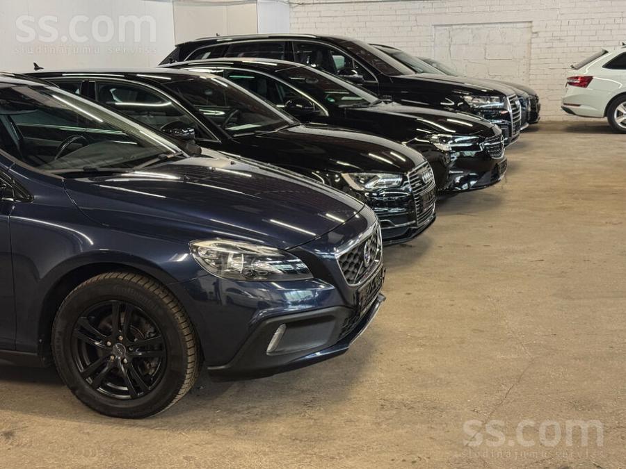 Zils Volvo V40 2013 Jūrmala, ar dzinēja tilpumu 1.60 L un nobraukumu 204 tūkst. km par 7950 €, foto 36 vietnē AUTOMOTO.COM.LV