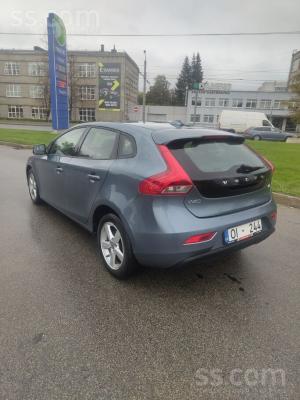 Zils Volvo V40 2013 Rīga, ar dzinēja tilpumu 1.60 L un nobraukumu 227 tūkst. km par 6350 €, foto 7 vietnē AUTOMOTO.COM.LV