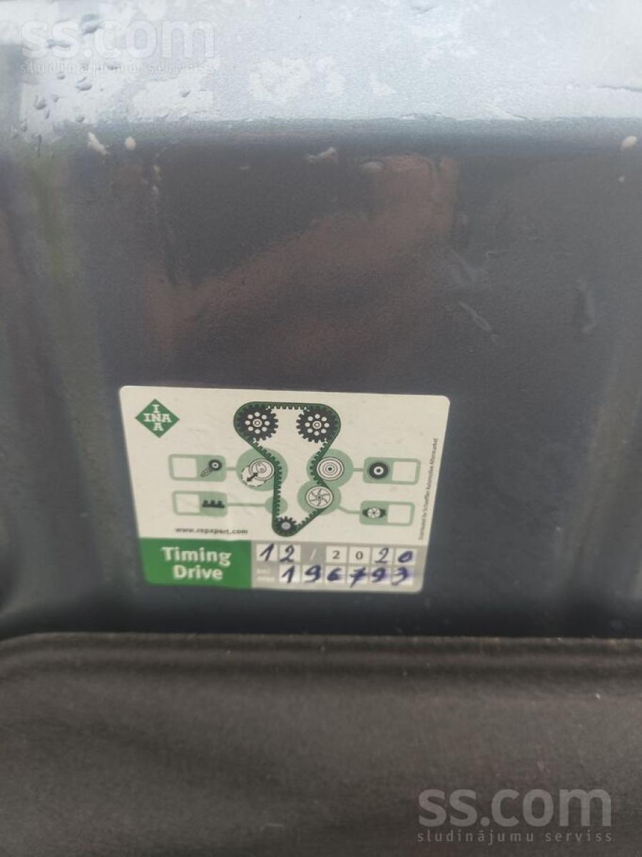 Zils Volvo V40 2013 Rīga, ar dzinēja tilpumu 1.60 L un nobraukumu 227 tūkst. km par 6350 €, foto 18 vietnē AUTOMOTO.COM.LV