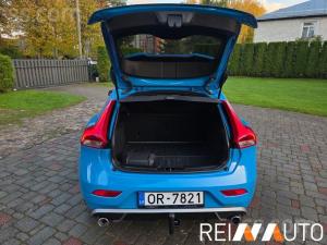 Zils Volvo V40 2013 Rīga, ar dzinēja tilpumu 2.00 L un nobraukumu 339 tūkst. km par 6450 €, foto 10 vietnē AUTOMOTO.COM.LV