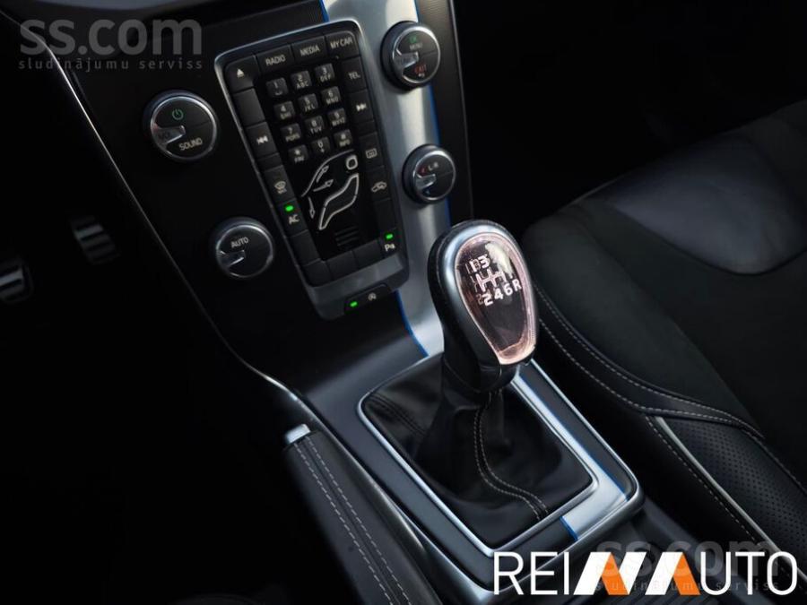 Zils Volvo V40 2013 Rīga, ar dzinēja tilpumu 2.00 L un nobraukumu 339 tūkst. km par 6450 €, foto 23 vietnē AUTOMOTO.COM.LV