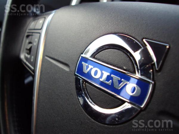 Синий Вольво В40 2014 в Рига, объемом двигателя 2.00 л и пробегом 185 тыс. км за 11000 €, фото 11 на AUTOMOTO.COM.LV