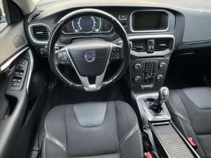 Zils Volvo V40 2014 Alīta, ar dzinēja tilpumu 1.56 L un nobraukumu 256 tūkst. km par 4900 €, foto 15 vietnē AUTOMOTO.COM.LV