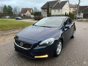 Zils Volvo V40 2014 Utena, ar dzinēja tilpumu 1.56 L un nobraukumu 248 tūkst. km par 6350 €, foto  vietnē AUTOMOTO.COM.LV