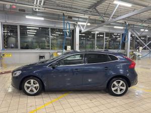 Zils Volvo V40 2014 Viļņa, ar dzinēja tilpumu 1.97 L un nobraukumu 298 tūkst. km par 4450 €, foto 9 vietnē AUTOMOTO.COM.LV