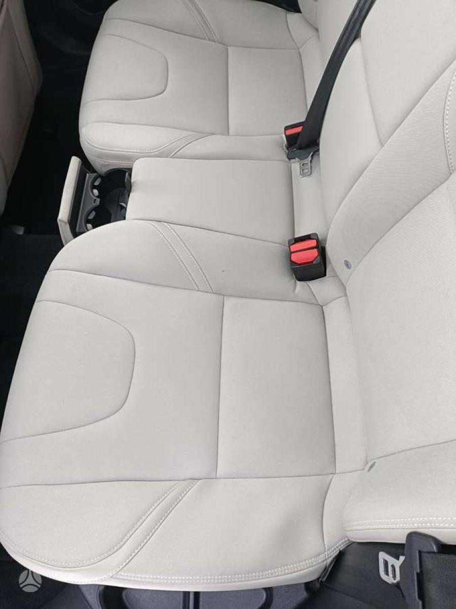 Zils Volvo V40 2014 Klaipėda, ar dzinēja tilpumu 1.56 L un nobraukumu 239 tūkst. km par 5650 €, foto 30 vietnē AUTOMOTO.COM.LV