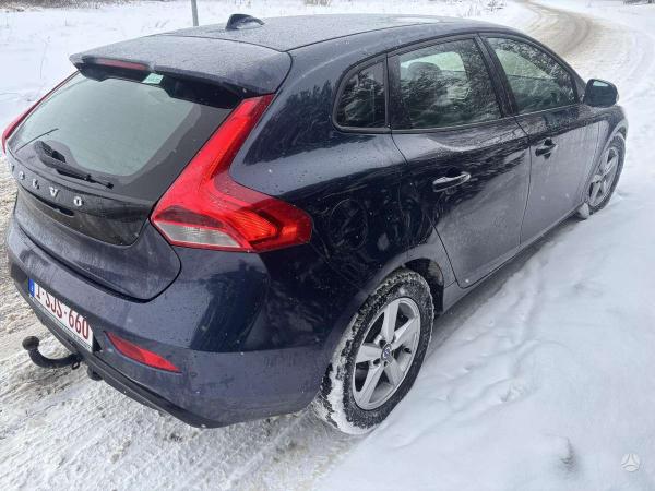 Zils Volvo V40 2014 Kauņa, ar dzinēja tilpumu 1.56 L un nobraukumu 285 tūkst. km par 5750 €, foto 9 vietnē AUTOMOTO.COM.LV