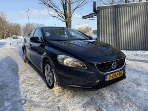 Blue Volvo V40 2014 in Kaunas, with an engine capacity of 1.97 L and mileage of 257 thousand km for 5450 €, photo 3 on AUTOMOTO.COM.LV