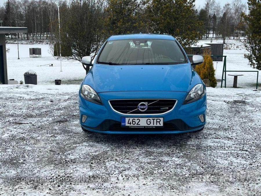 Blue Volvo V40 2014 in Paide, with an engine capacity of 1.60 L and mileage of 273 thousand km for 7290 €, photo 3 on AUTOMOTO.COM.LV