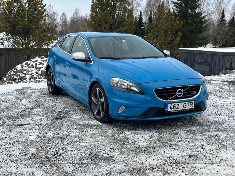 Blue Volvo V40 2014 in Paide, with an engine capacity of 1.60 L and mileage of 273 thousand km for 7290 €, photo 11 on AUTOMOTO.COM.LV