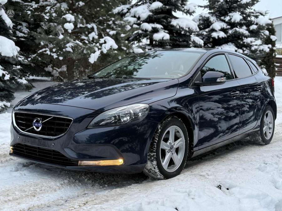Zils Volvo V40 2014 Utena, ar dzinēja tilpumu 1.56 L un nobraukumu 248 tūkst. km par 6250 €, foto 1 vietnē AUTOMOTO.COM.LV